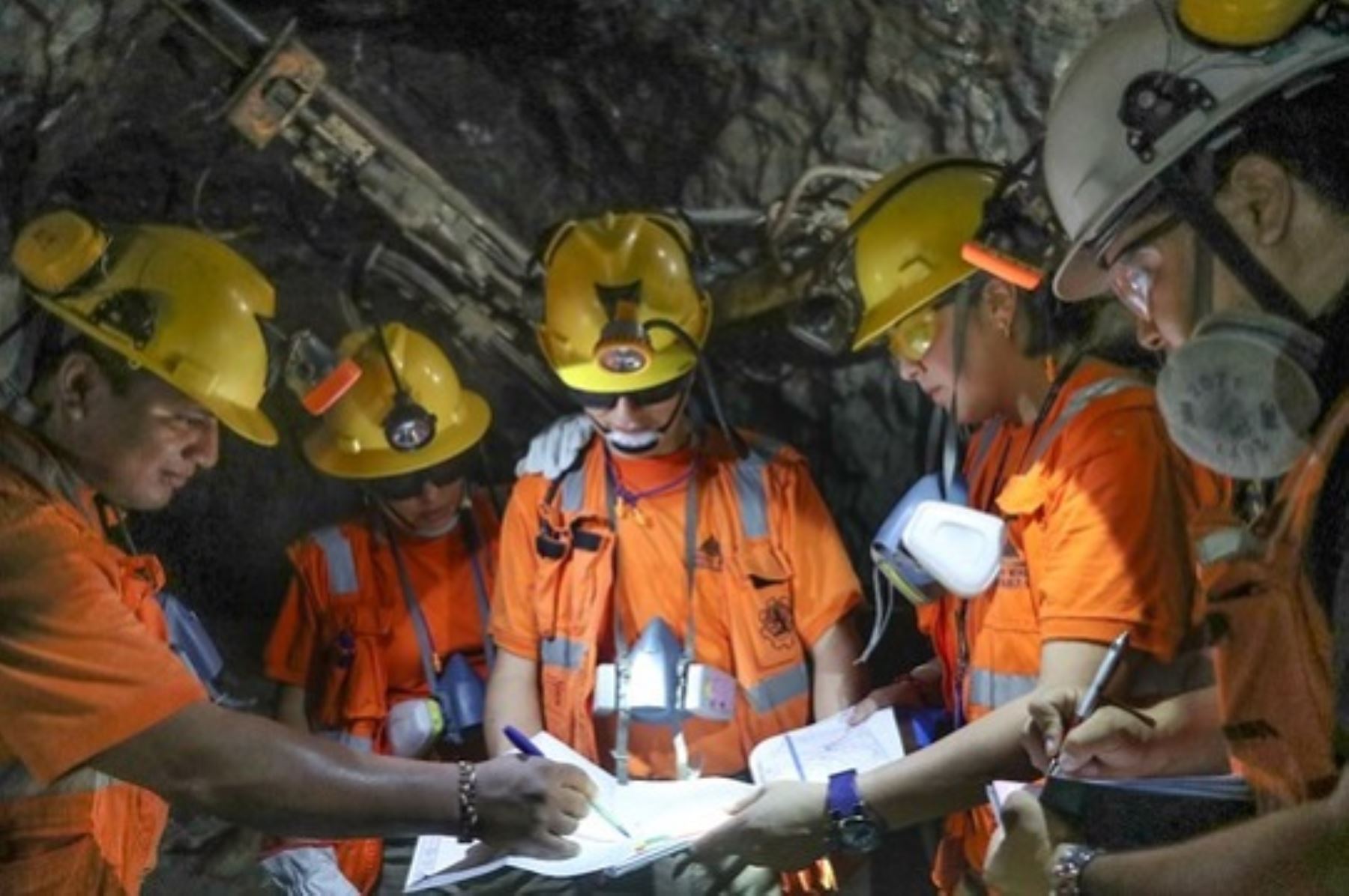 Minería en Perú genera un récord de empleo y beneficios económicos en 2023 – Sector Minero ...