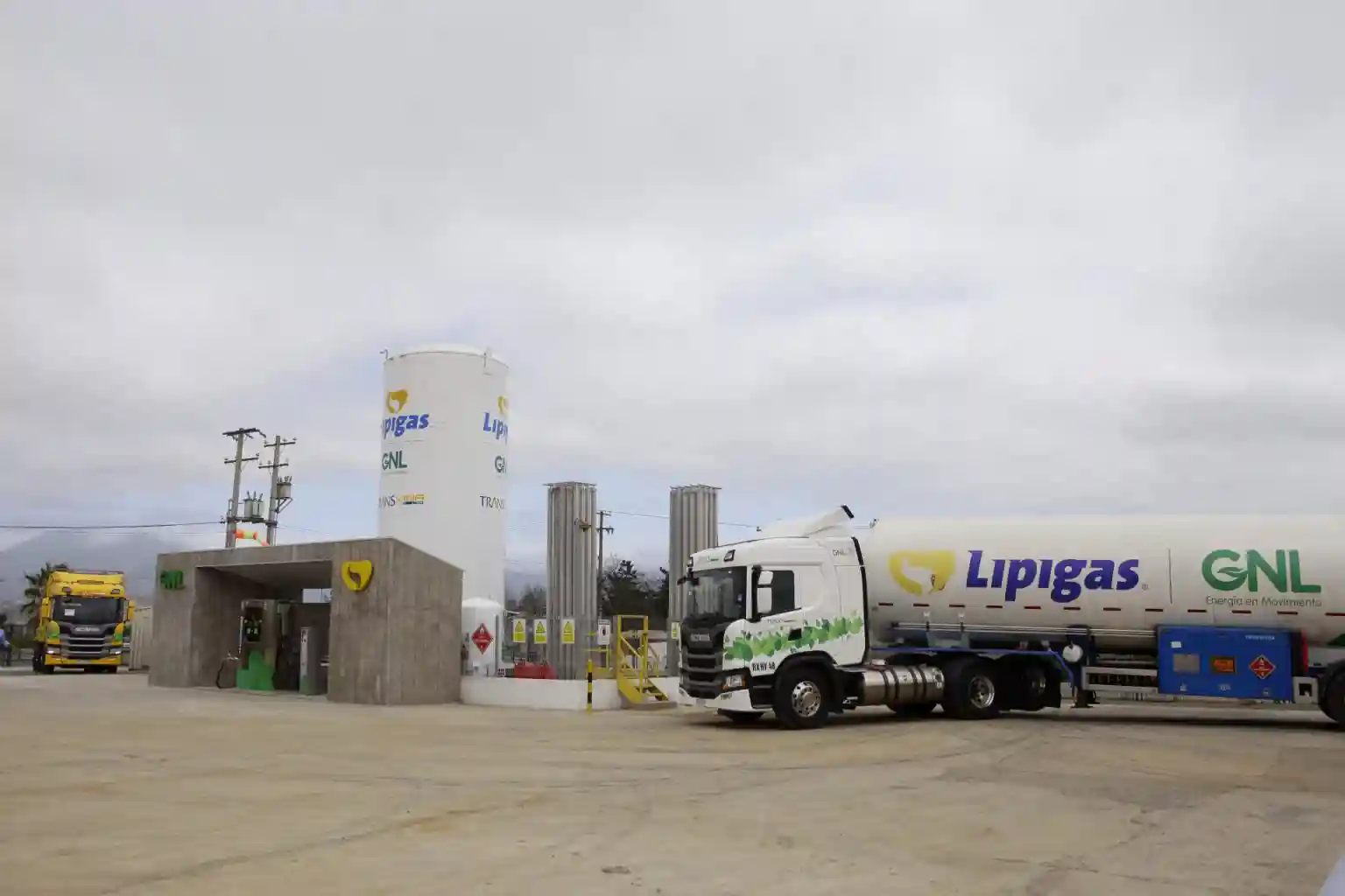 Inauguran estaciones de GNL para crear el corredor Camisea – Sector ...